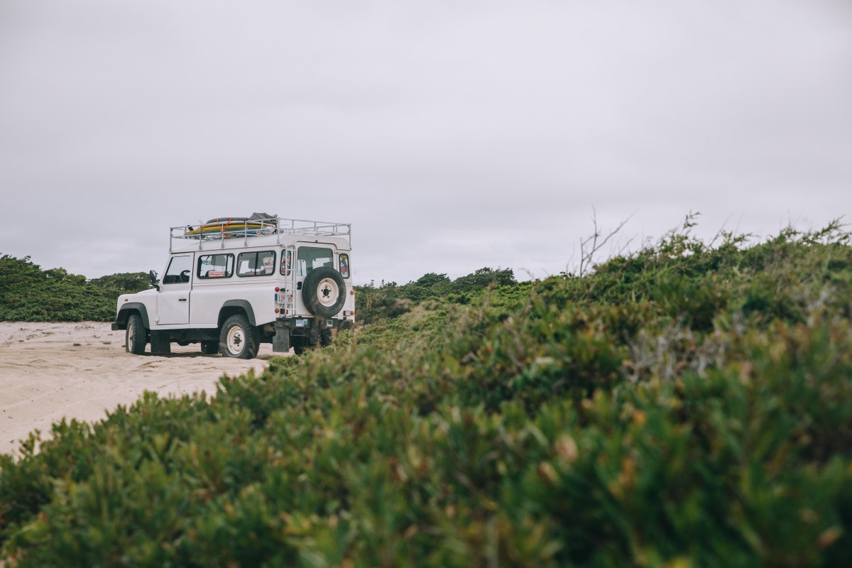 Driving on Great Point Beach Nantucket – Oversand Access